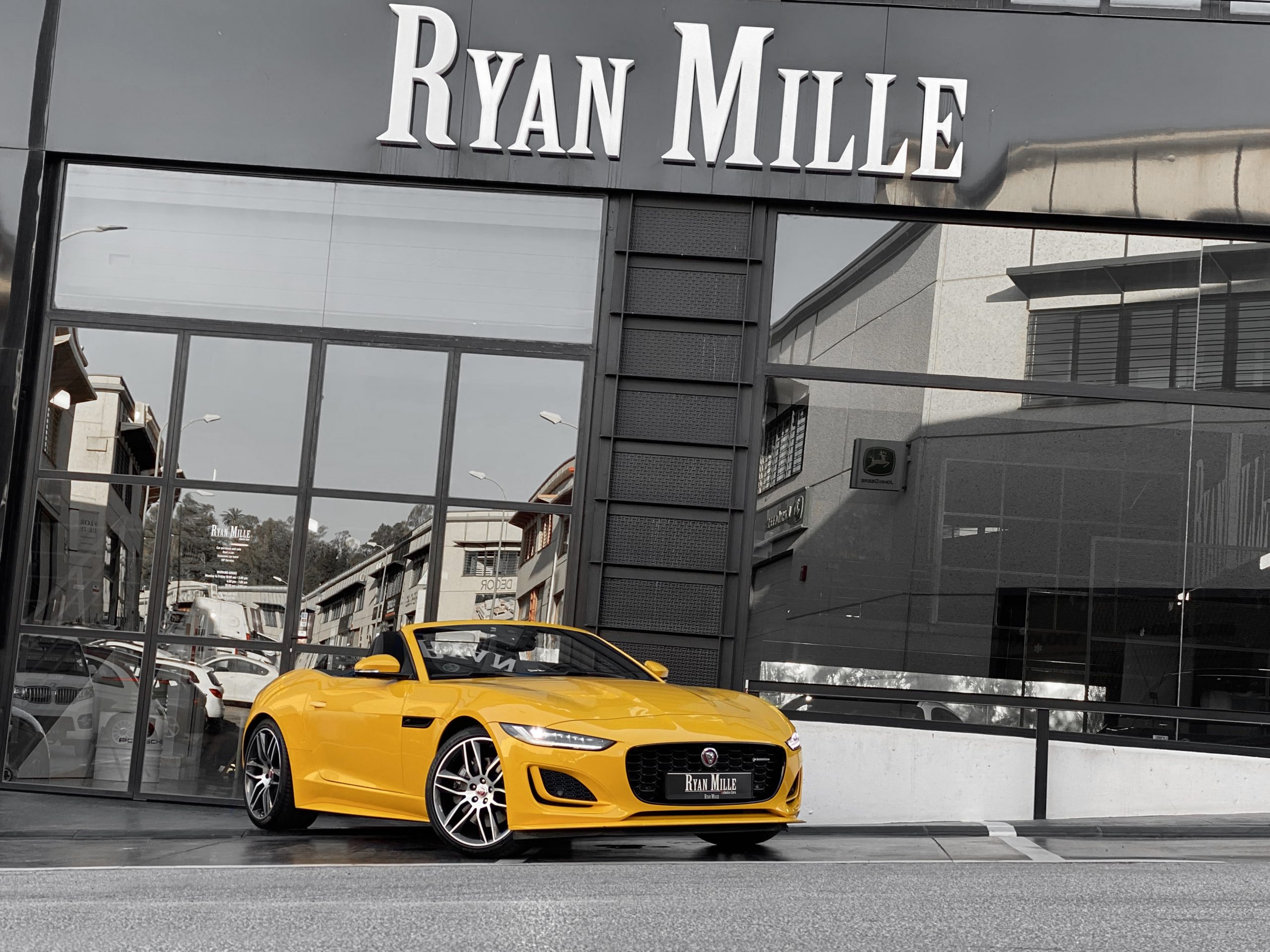 Jaguar F-Type Convertible R-Dynamic - Ryan Mille Xclusive Cars