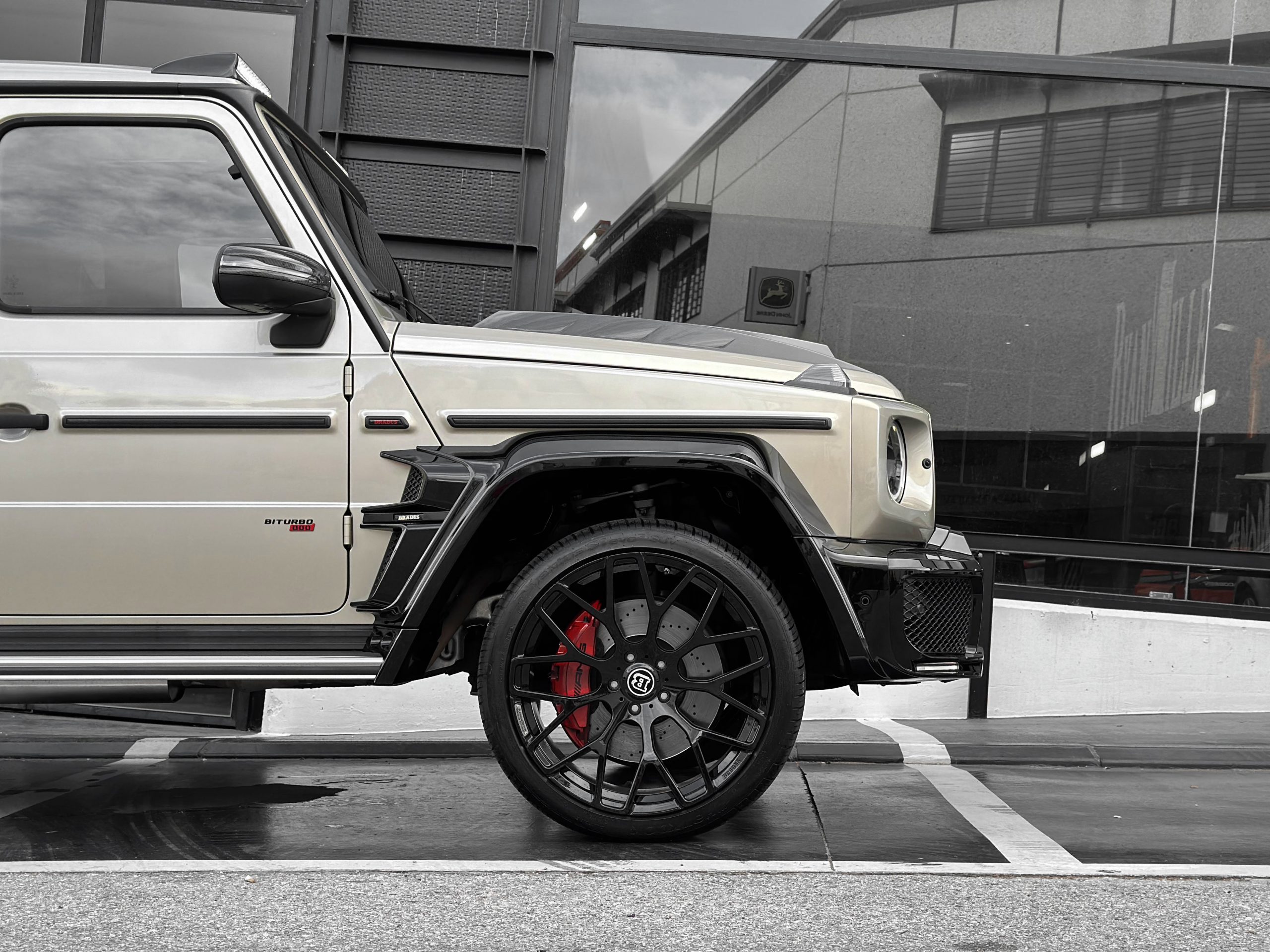 Mercedes-Benz G63 AMG Brabus - Ryan Mille Xclusive Cars
