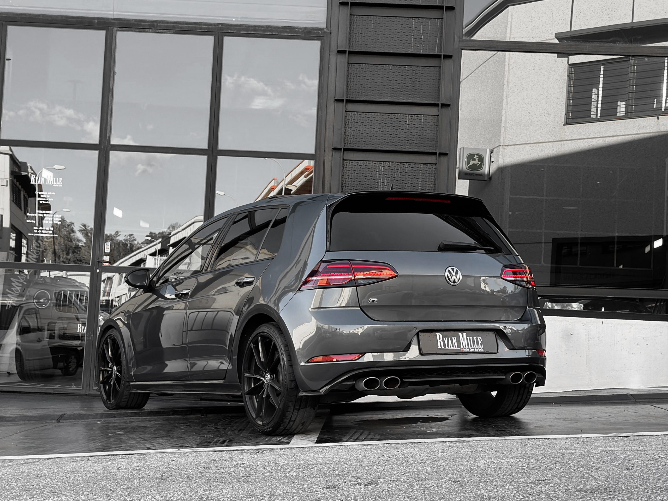 Volkswagen Golf R - Ryan Mille Xclusive Cars