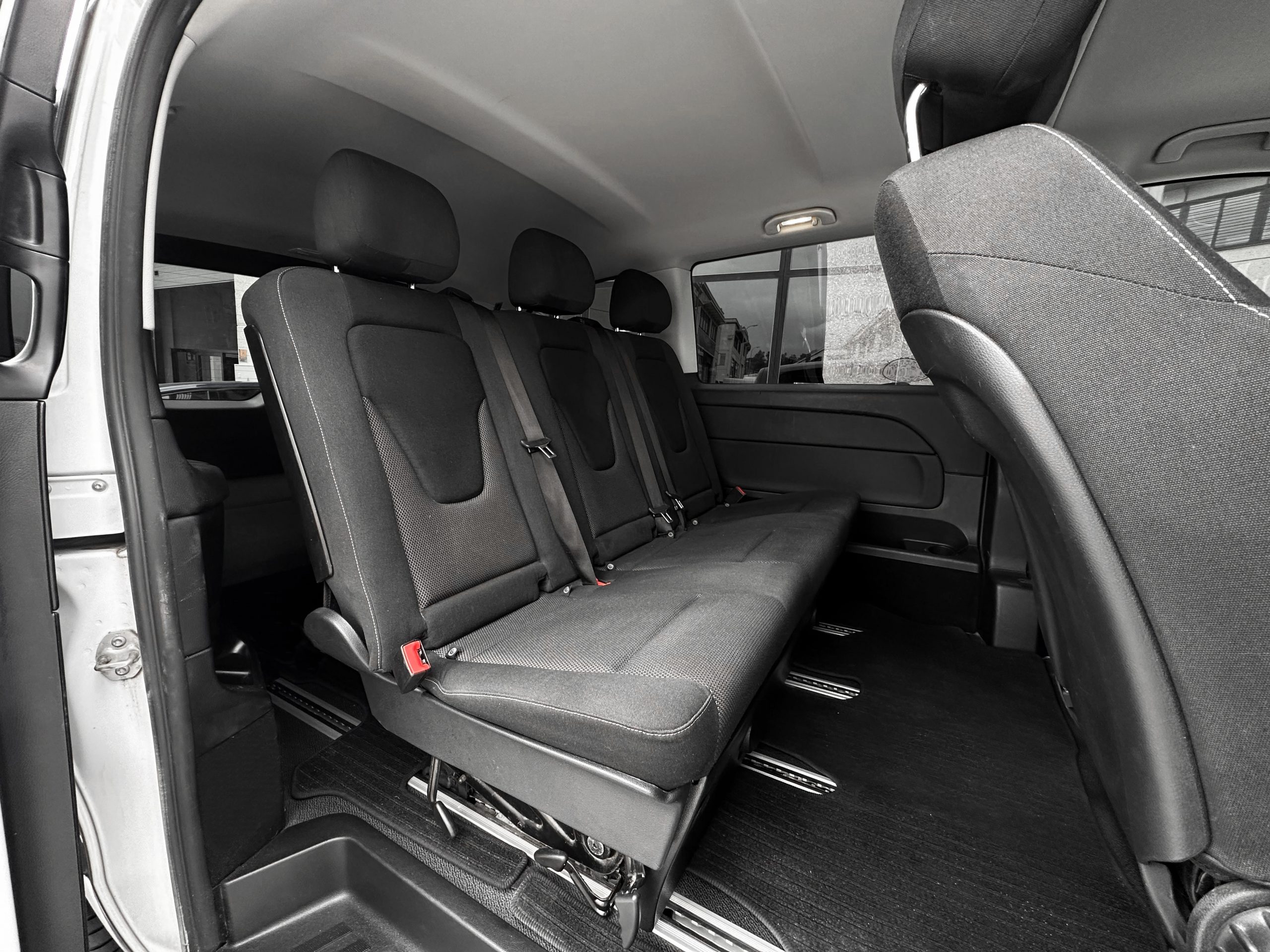 Mercedes-Benz V200d - Ryan Mille Xclusive Cars