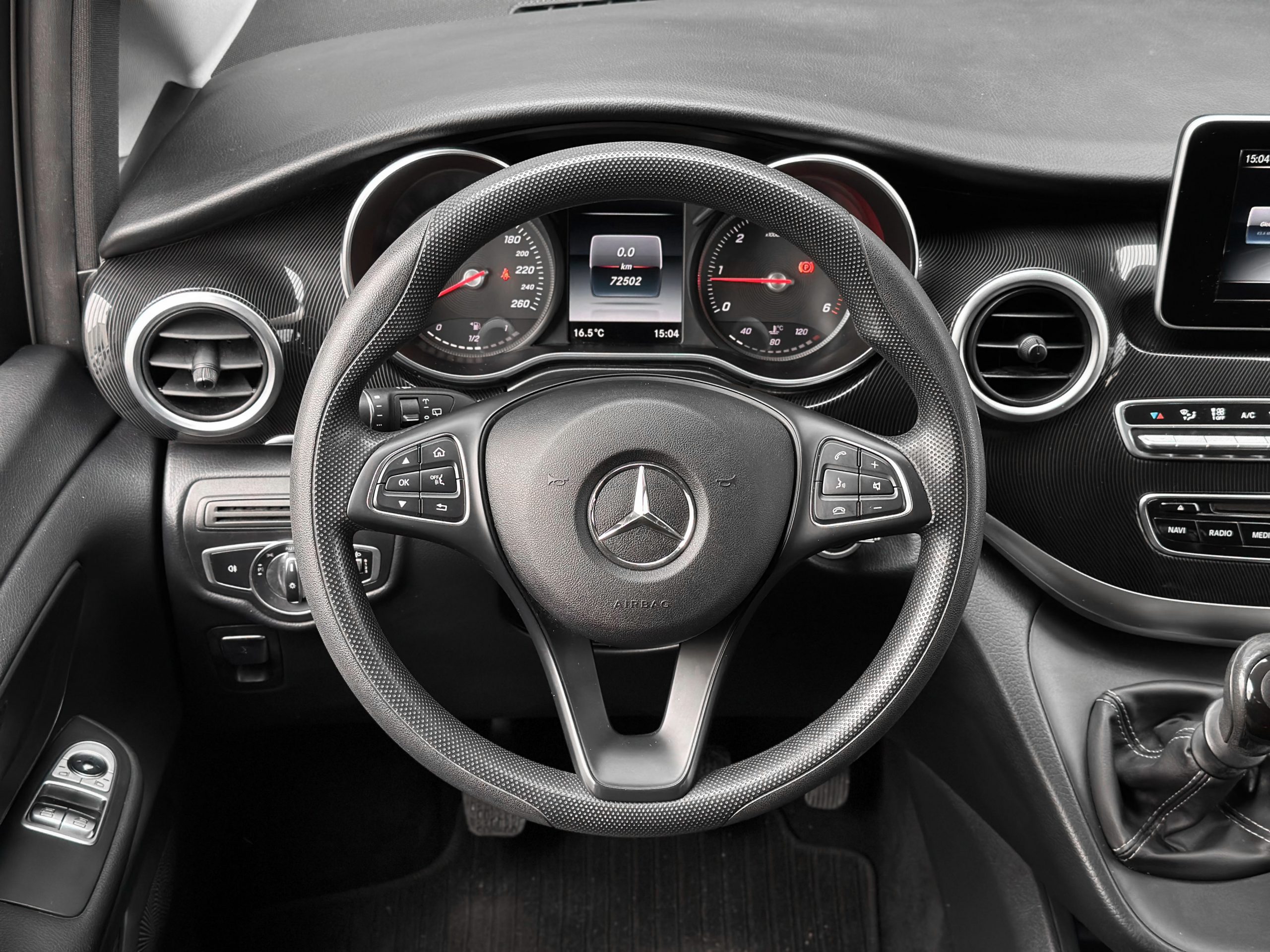 Mercedes-Benz V200d - Ryan Mille Xclusive Cars